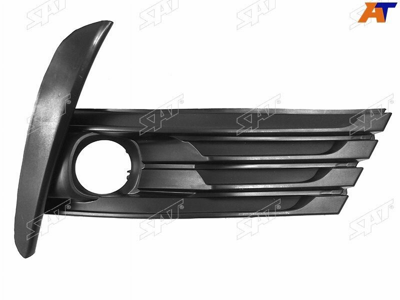 . SAT Оправа ПТФ для TOYOTA COROLLA 16-19 правая