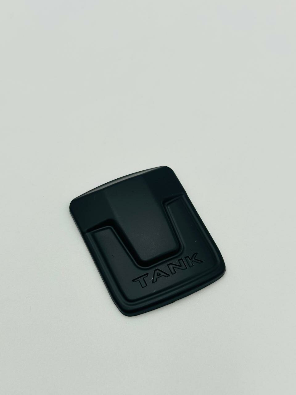 Эмблема значок в руль Tank Черный Матовый 35х45мм