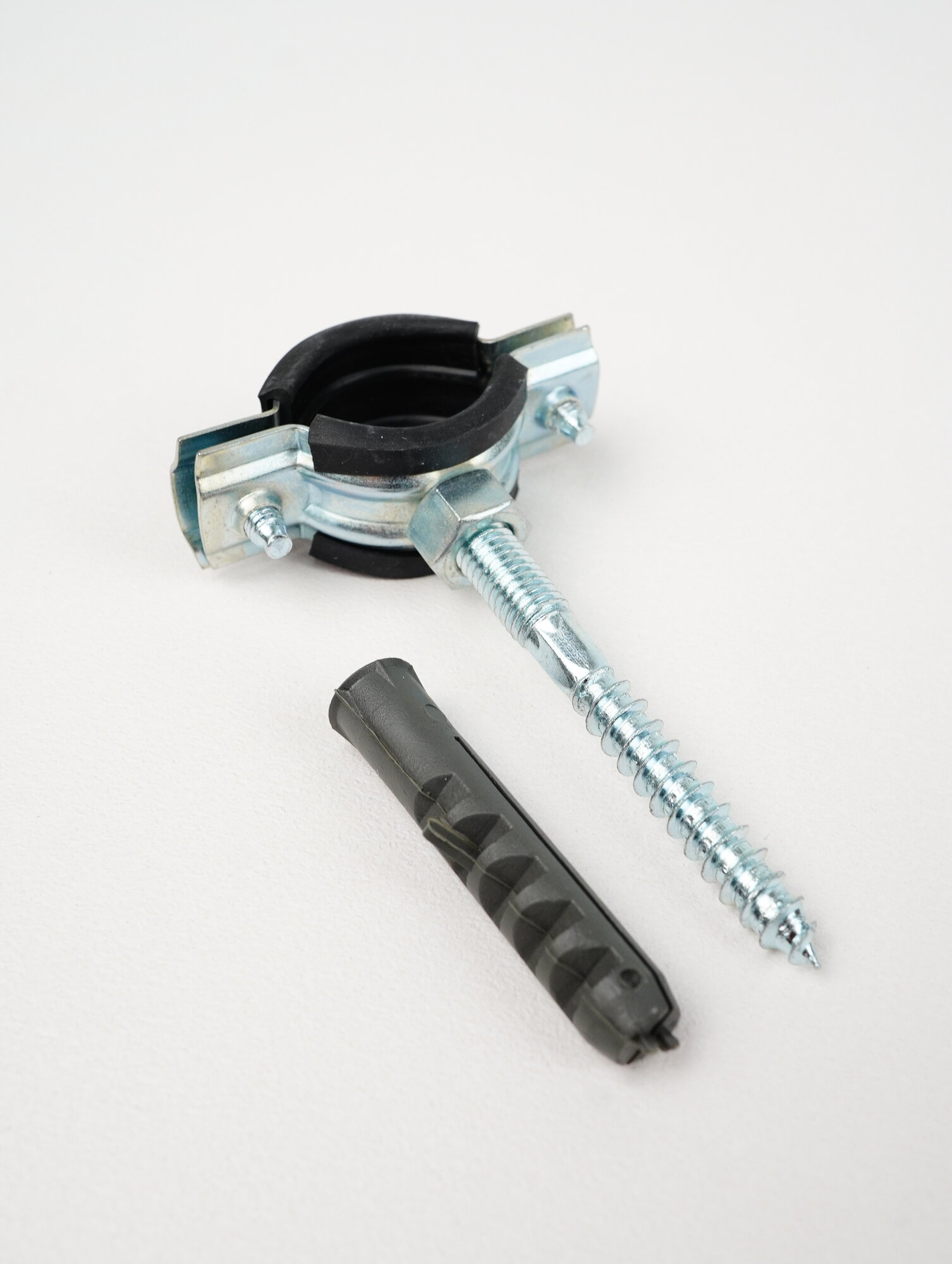 Хомут металлический 1/2 (20-25мм) с дюбелем и шурупом (Valfex) 1шт.