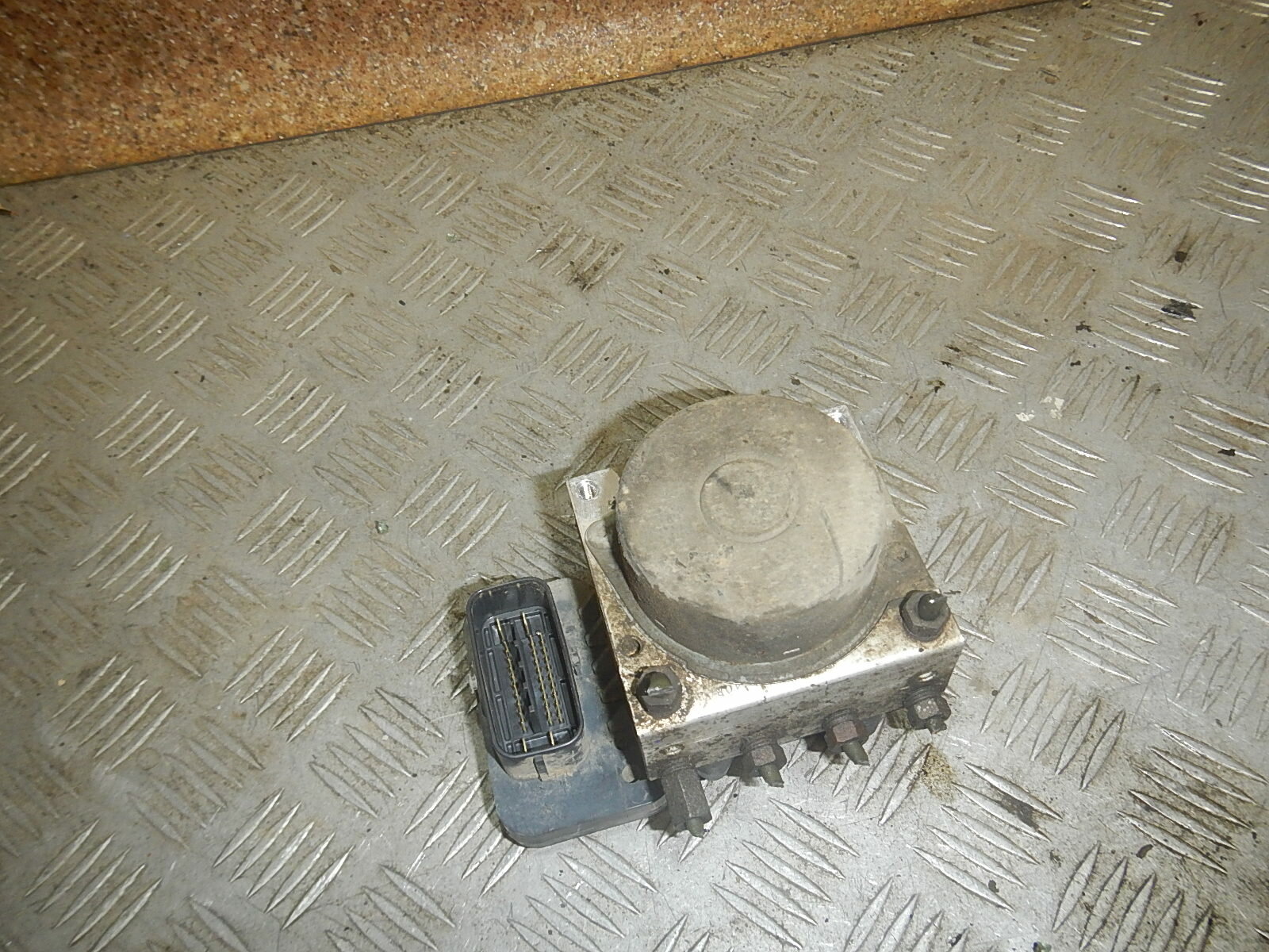 Б/У Блок ABS (насос), Toyota (Тойота)-COROLLA 150 (06-) TOYOTA COROLLA 150 (06-) Без видимых повреждений. 600600 TOYOTA ...