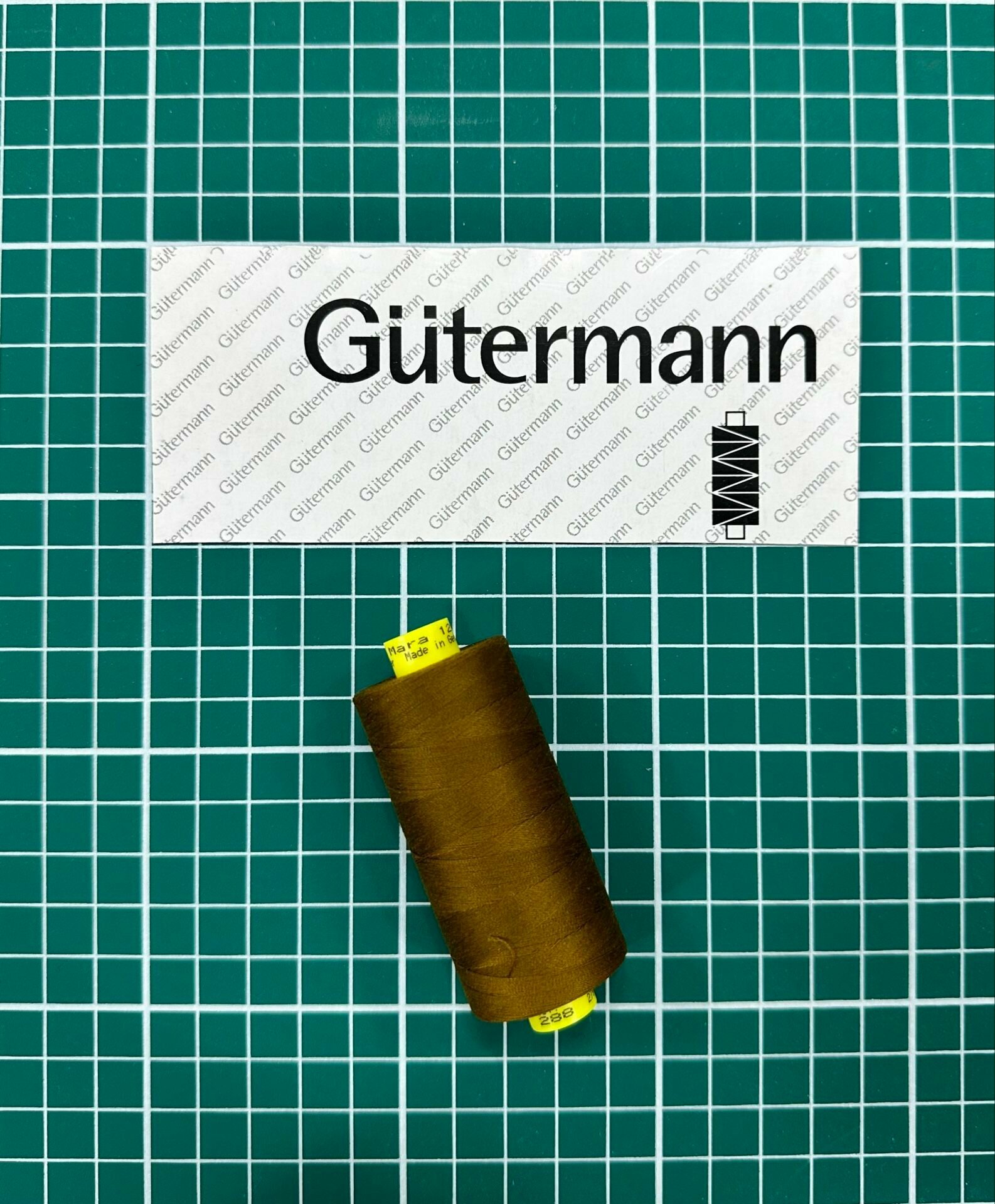 Gutermann Mara 120; col: 288 (1000 м) Нитки для шитья
