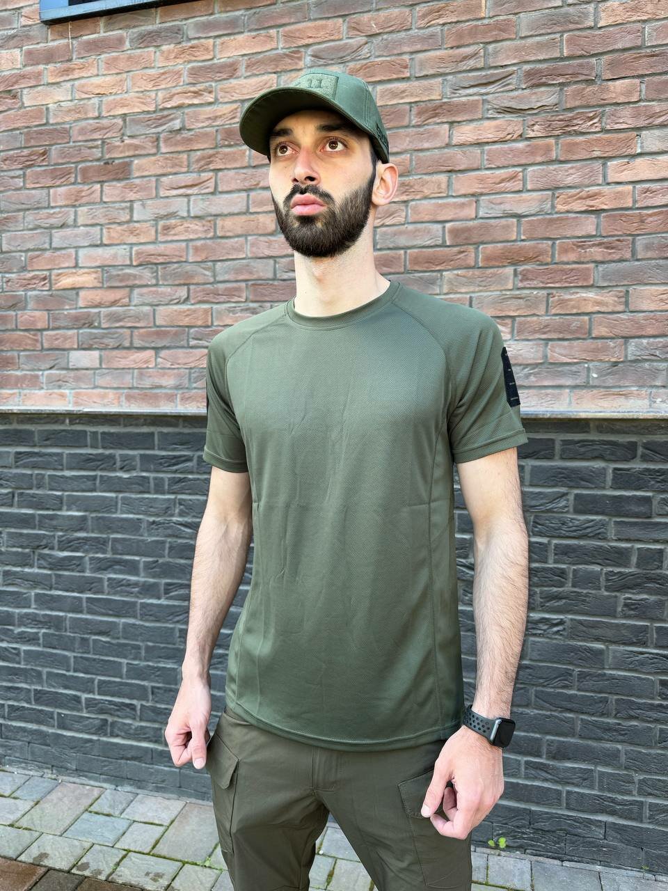 Футболка спортивная