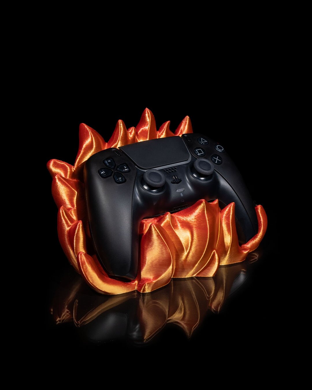 Держатель контролера "Пламя" для PS5 Dualsense, красно-оранжевого цвета, будто джойстик в огне