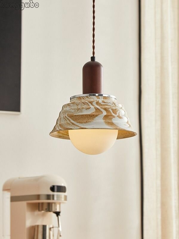 Керамическая люстра в стиле ваби-саби в стиле ретро.