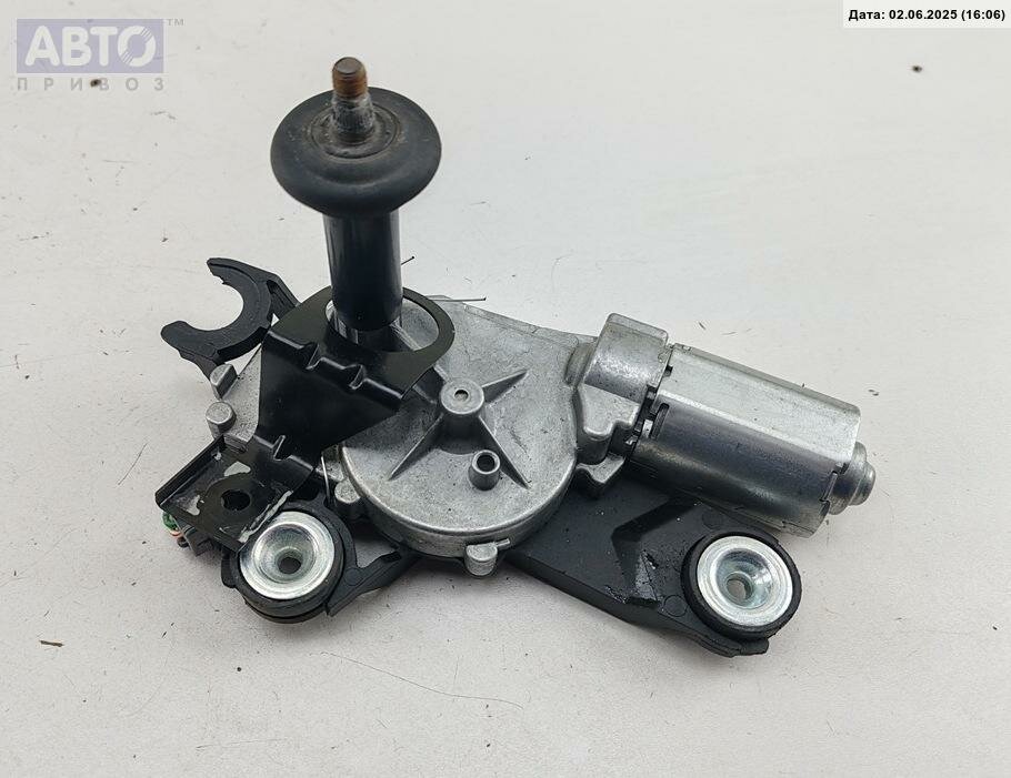 Двигатель стеклоочистителя заднего (моторчик дворников) Volvo S40 / V50 (2004-2013)