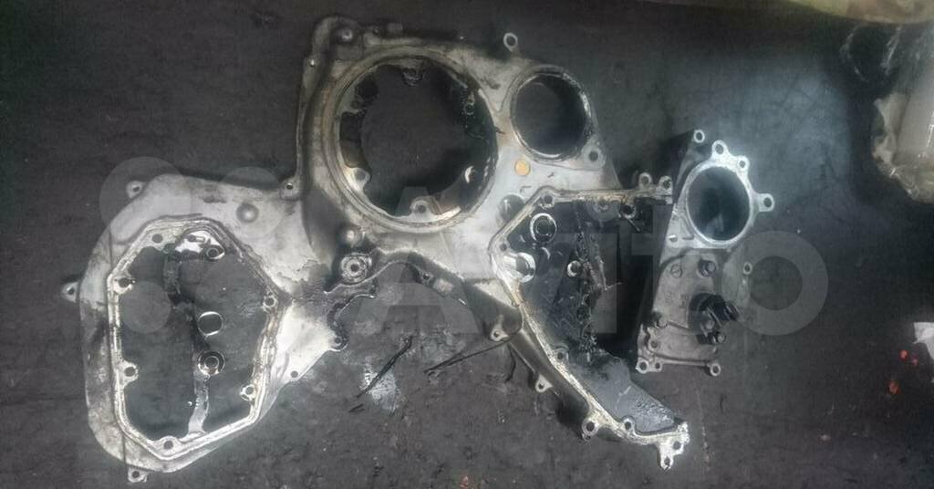 Крышка двигателя Nissan Primera P12 2004