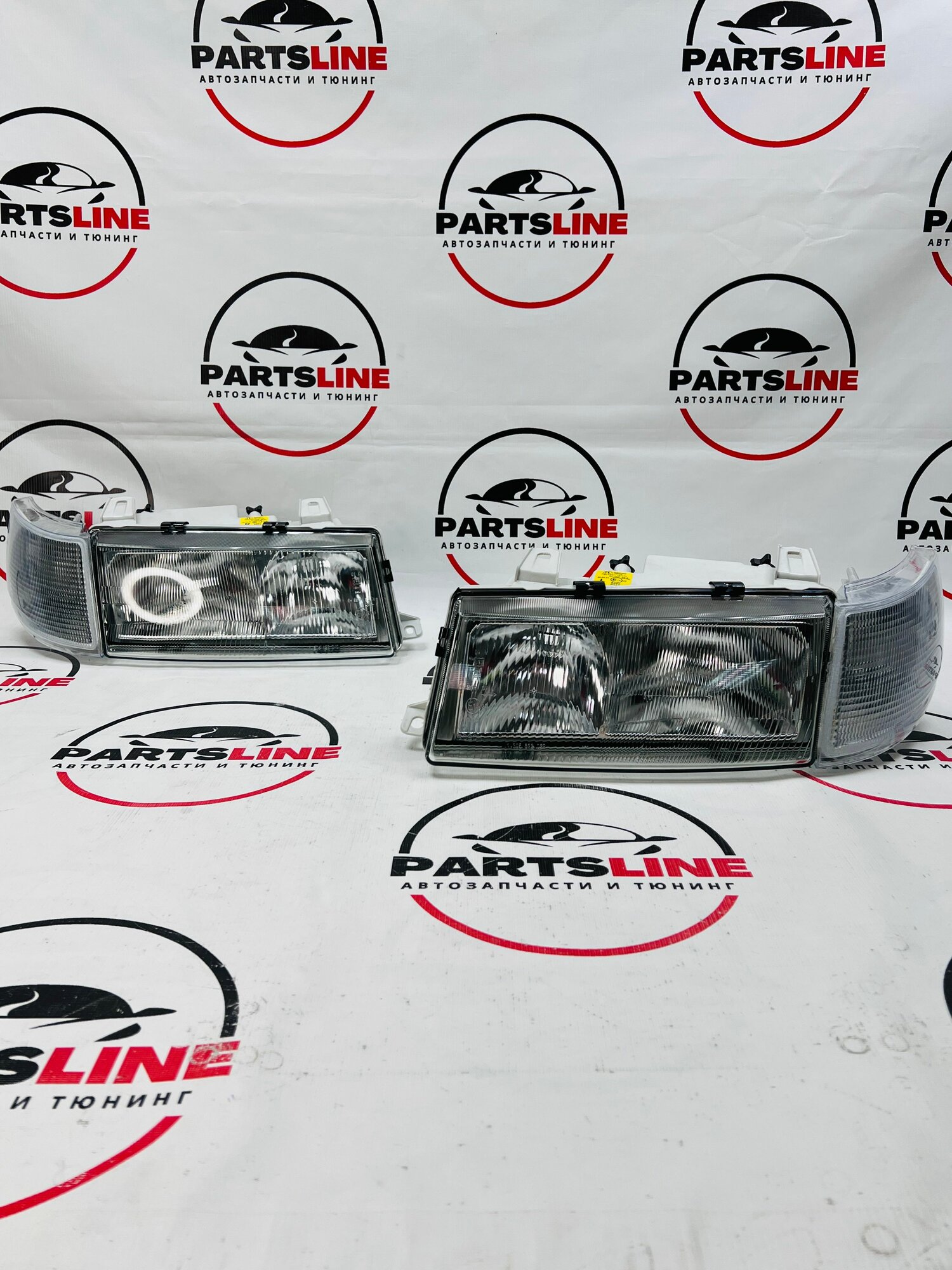 Фары передние ВАЗ 2110, 2111, 2112 стандарт с белым поворотником