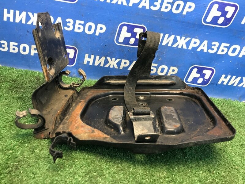 Крепление АКБ (корпус/подставка) Fiat Albea 1.4