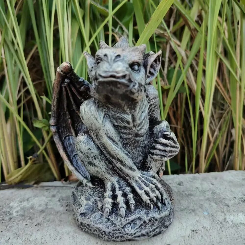 Горгулья статуя