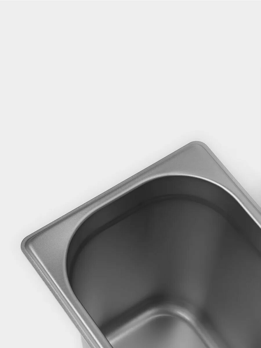 Прочная профессиональная гастроемкость 1/6