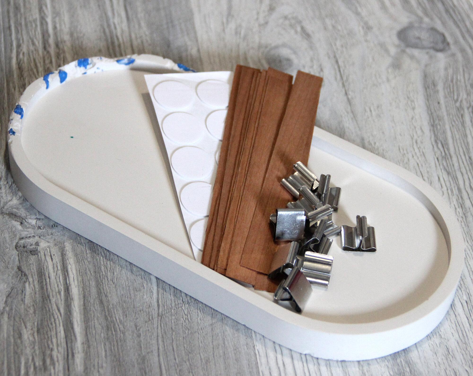 Деревянные фитили 11х130 мм, держатели для фитилей, клеевые стикеры. Набор 10 шт.