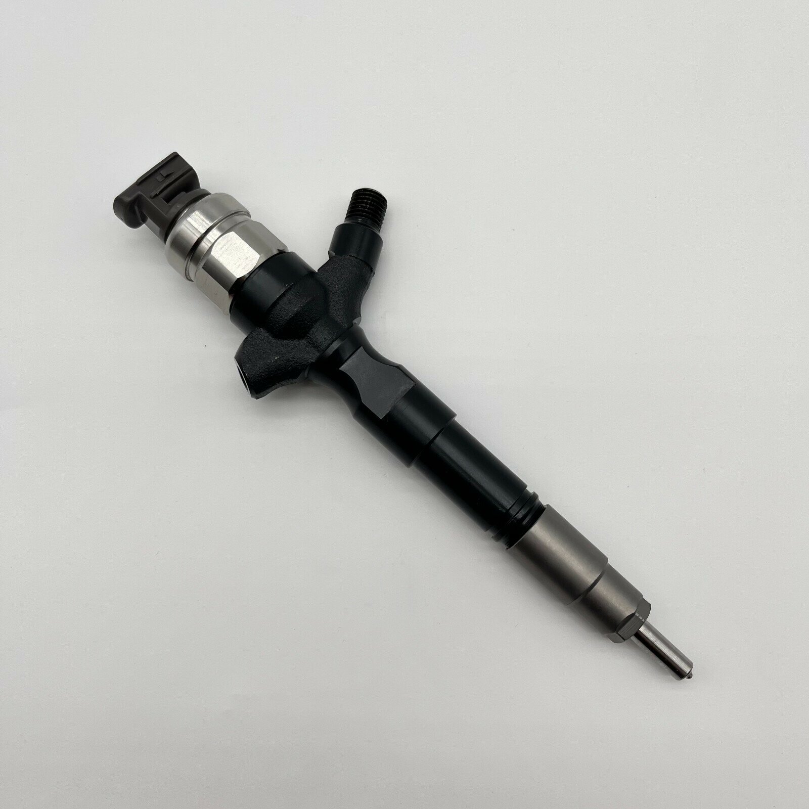 095000-5880 23670-30050 Топливная форсунка Common Rail для Toyota Hiace Turbo