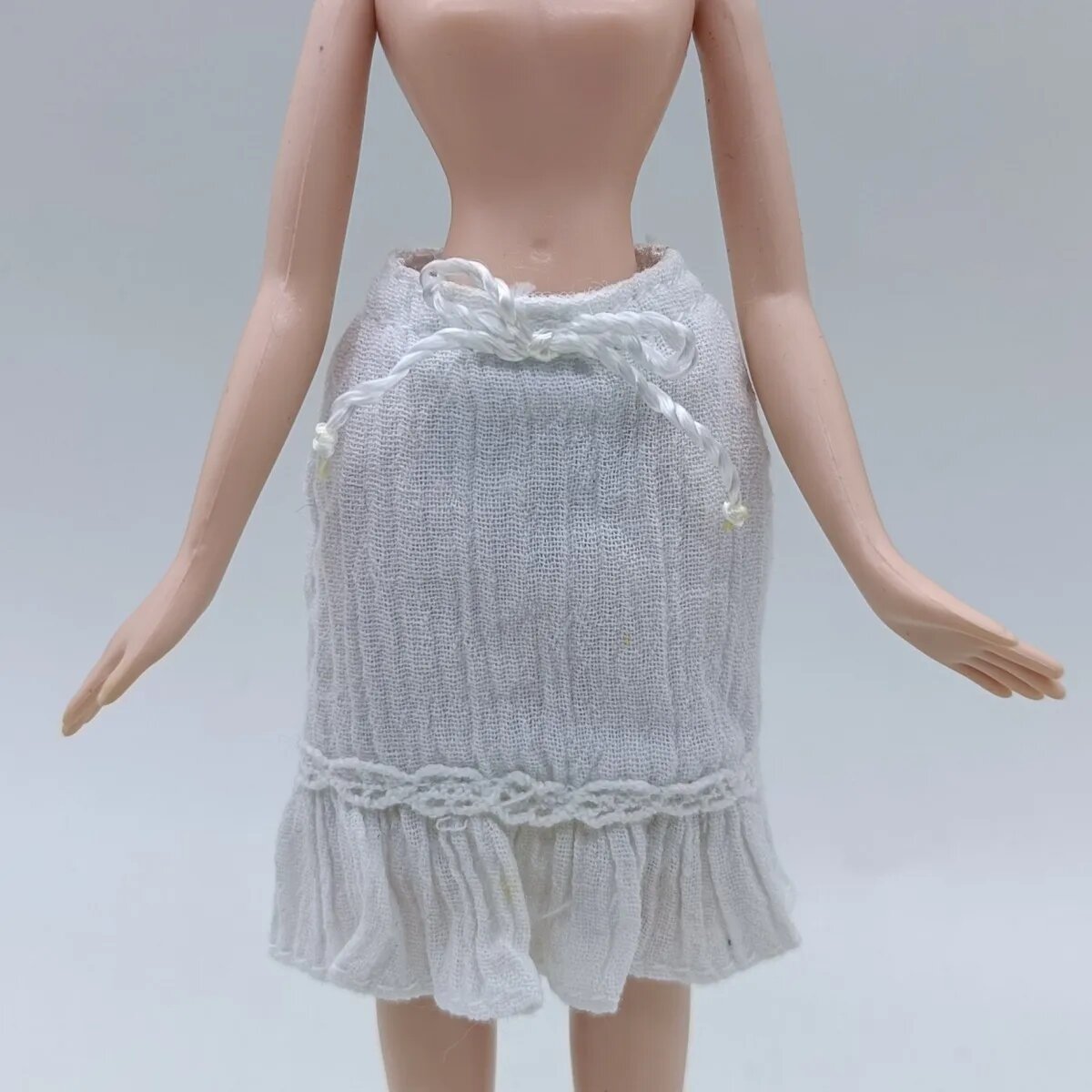 Одежда для кукол Bratz и Monster High 30 см серебристый