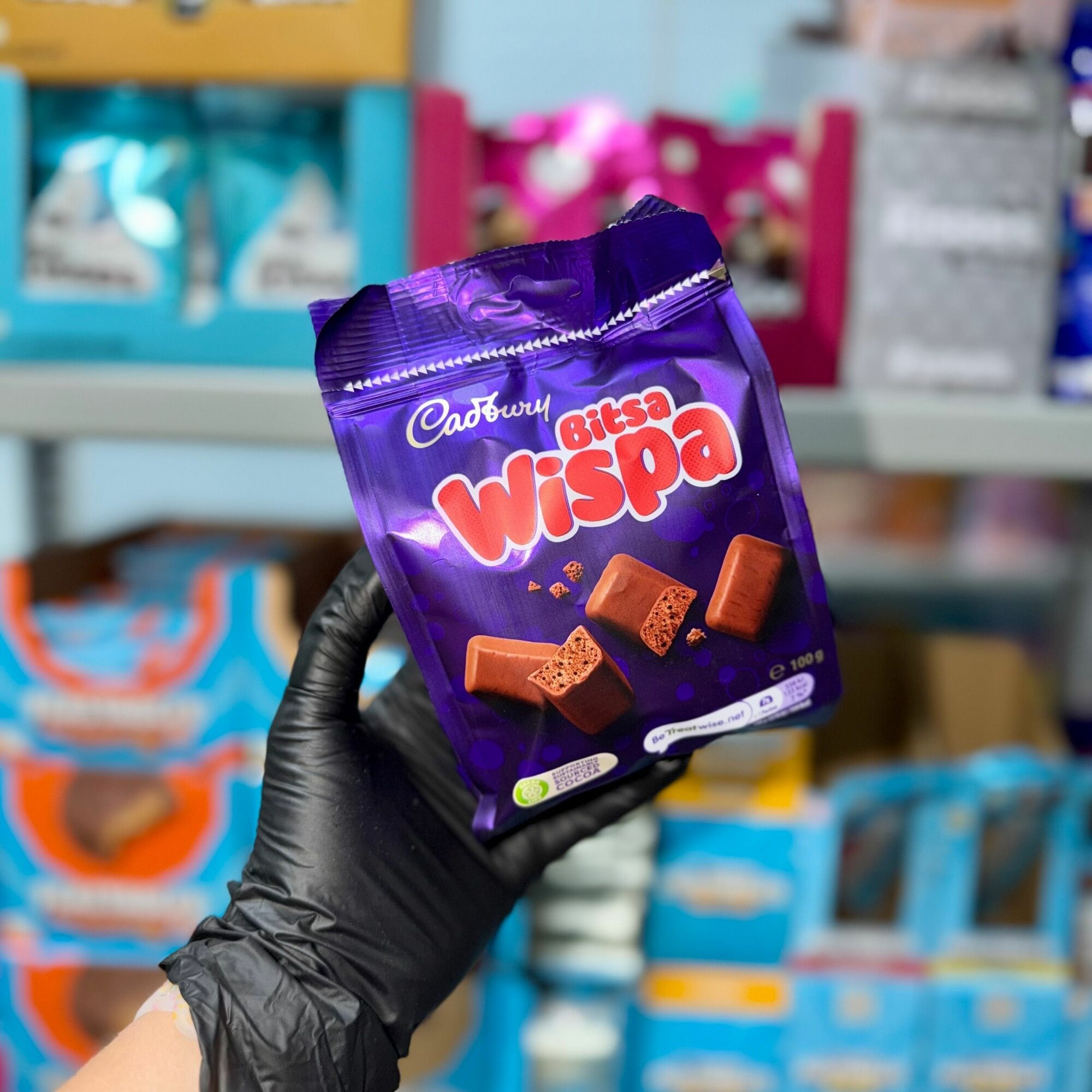 Шоколадные батончики Cadbury Bitsa Wispa/Кэдбери Виспа 100 гр.