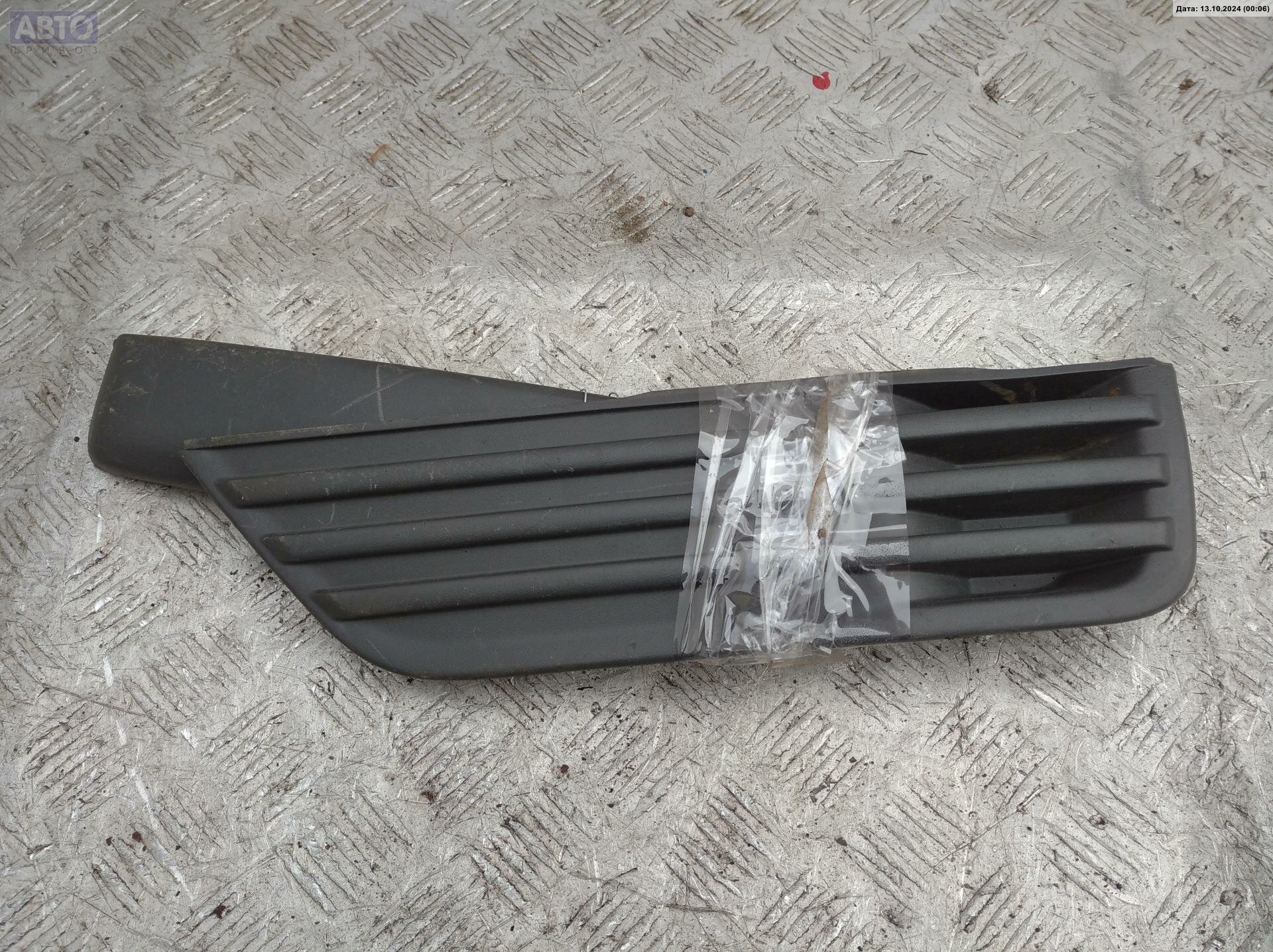 Решетка (заглушка) в бампер Ford Focus 2 (2004-2010)