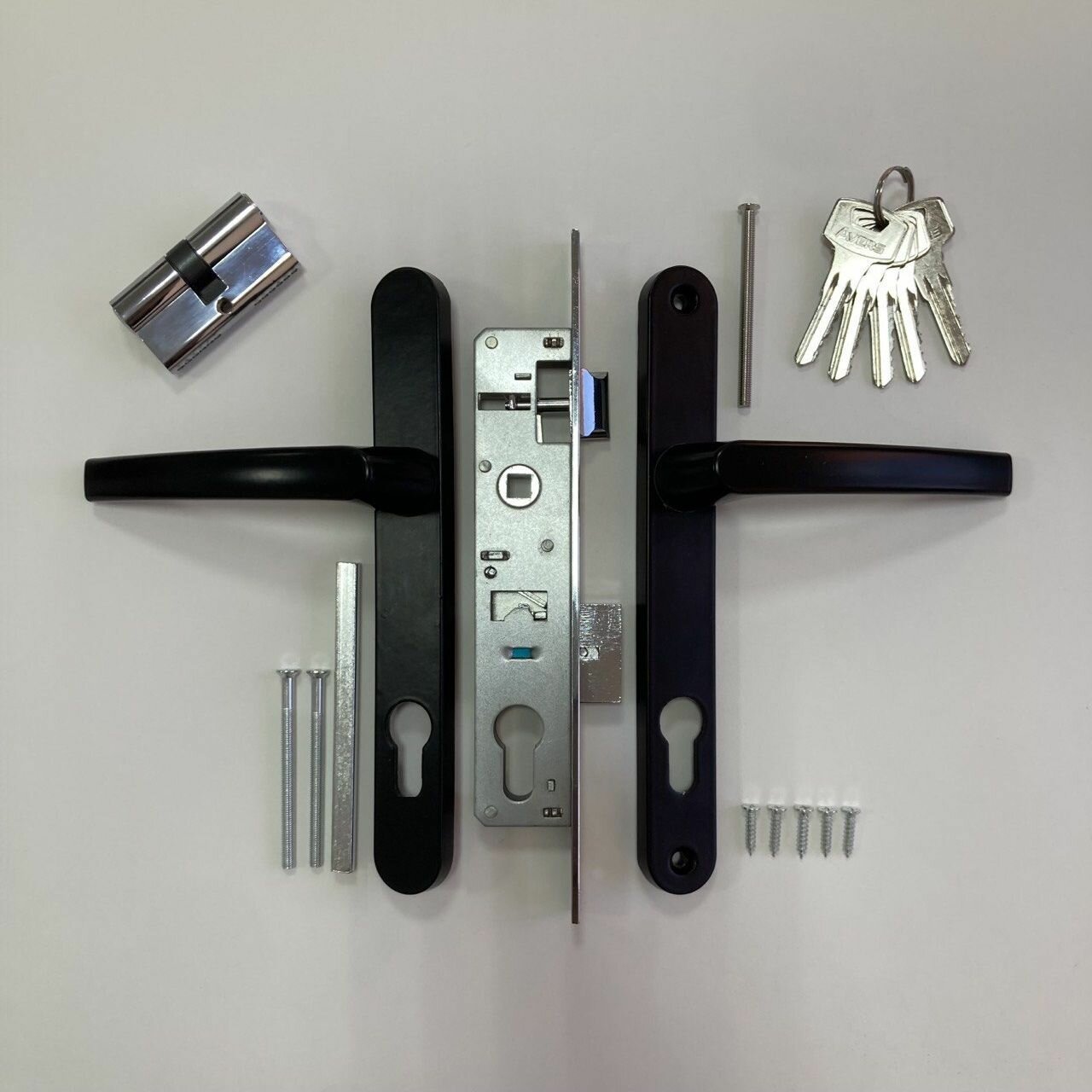 Комплект замок и ручка на калитку из профиля S-Locked с личинкой без ответной планки чёрный