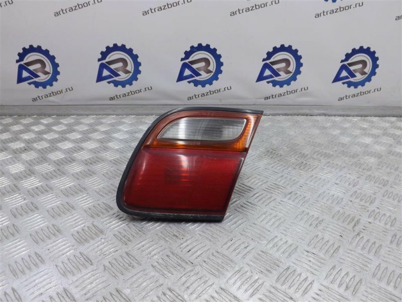 Б/У Фонарь задний внутренний правый Nissan Pulsar 5 N15 / Ниссан Пульсар 5 N15 1.5 GA15 106 Л.С 1999