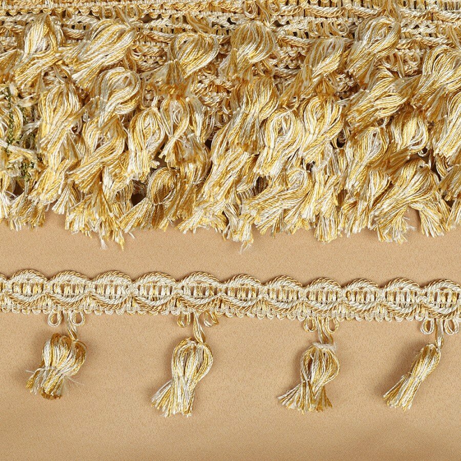 Бахрома 6152-0333 шир.43мм цв.6343 молочный уп.10м