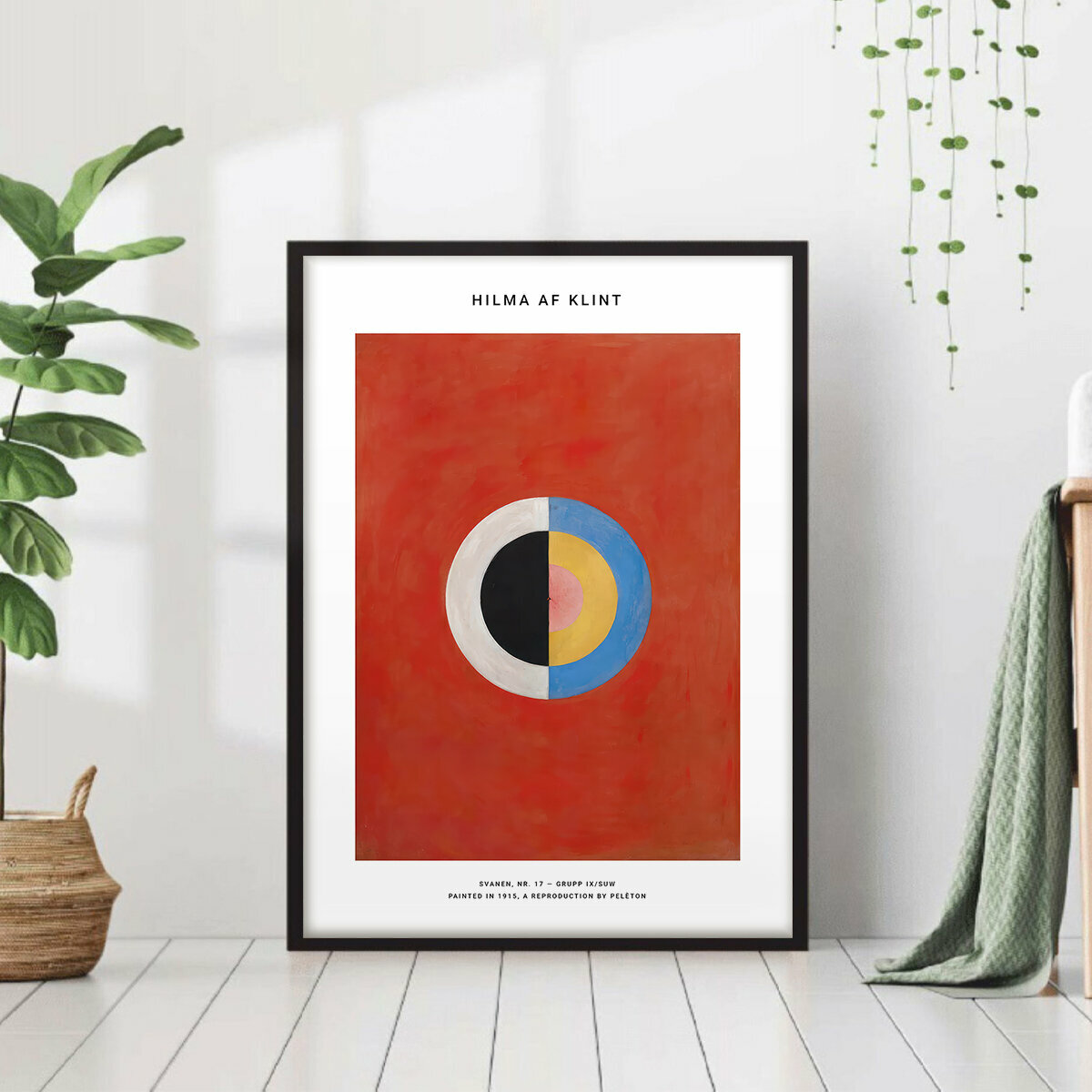 Постер "Клинт красная абстракция" 40x50 в черной рамке на стену для интерьера