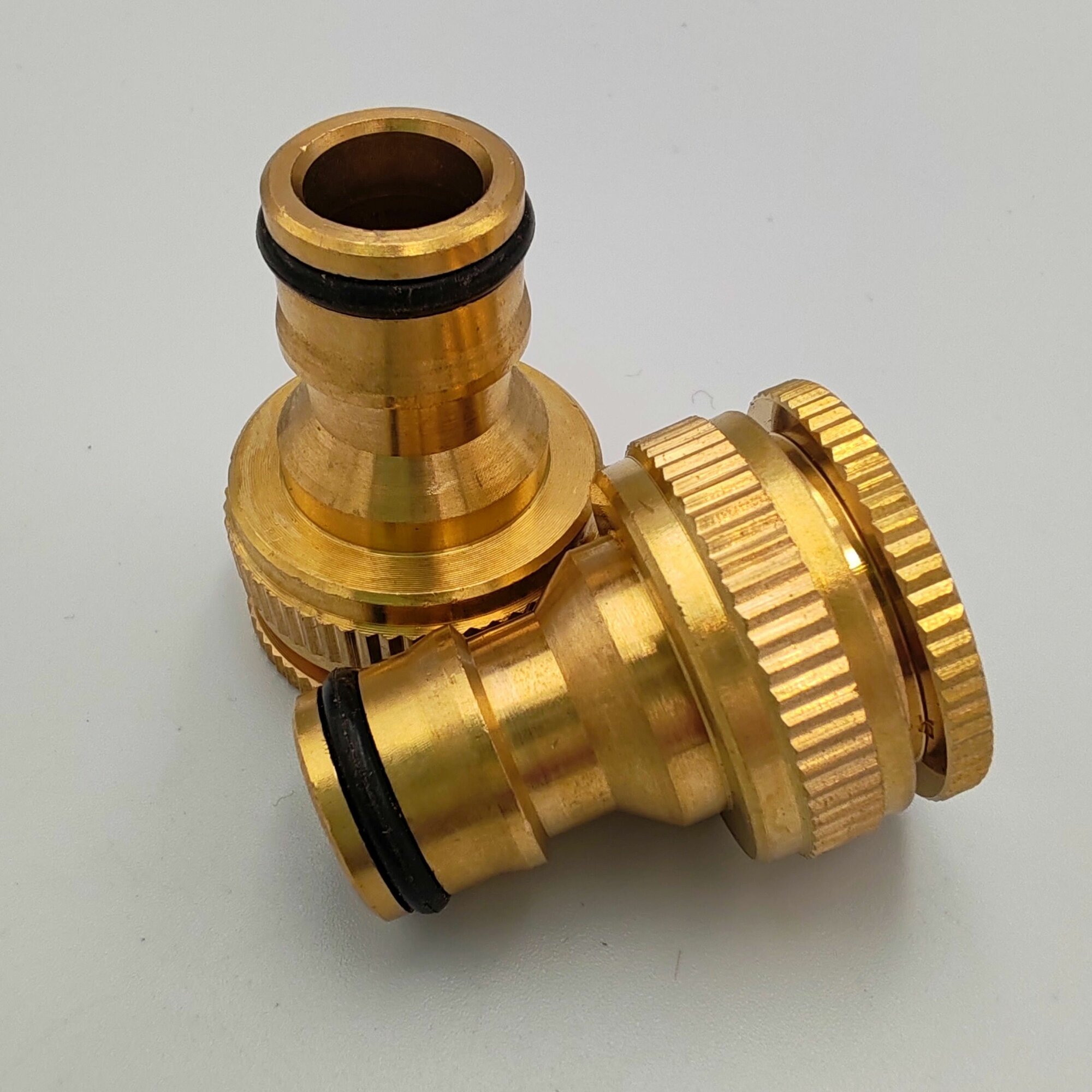 Латунный штуцер быстросъемный на кран 1/2" и 3/4", PROFF, Путь воды, 2 шт