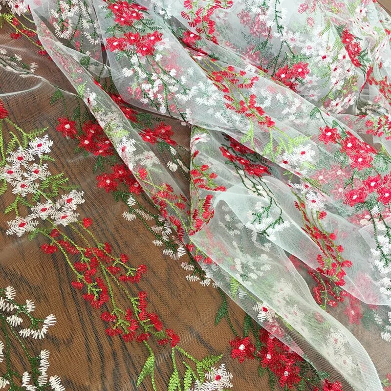 Яркая тюлево-сетчатая вышитая ткань Jaggo для пошива Red flower