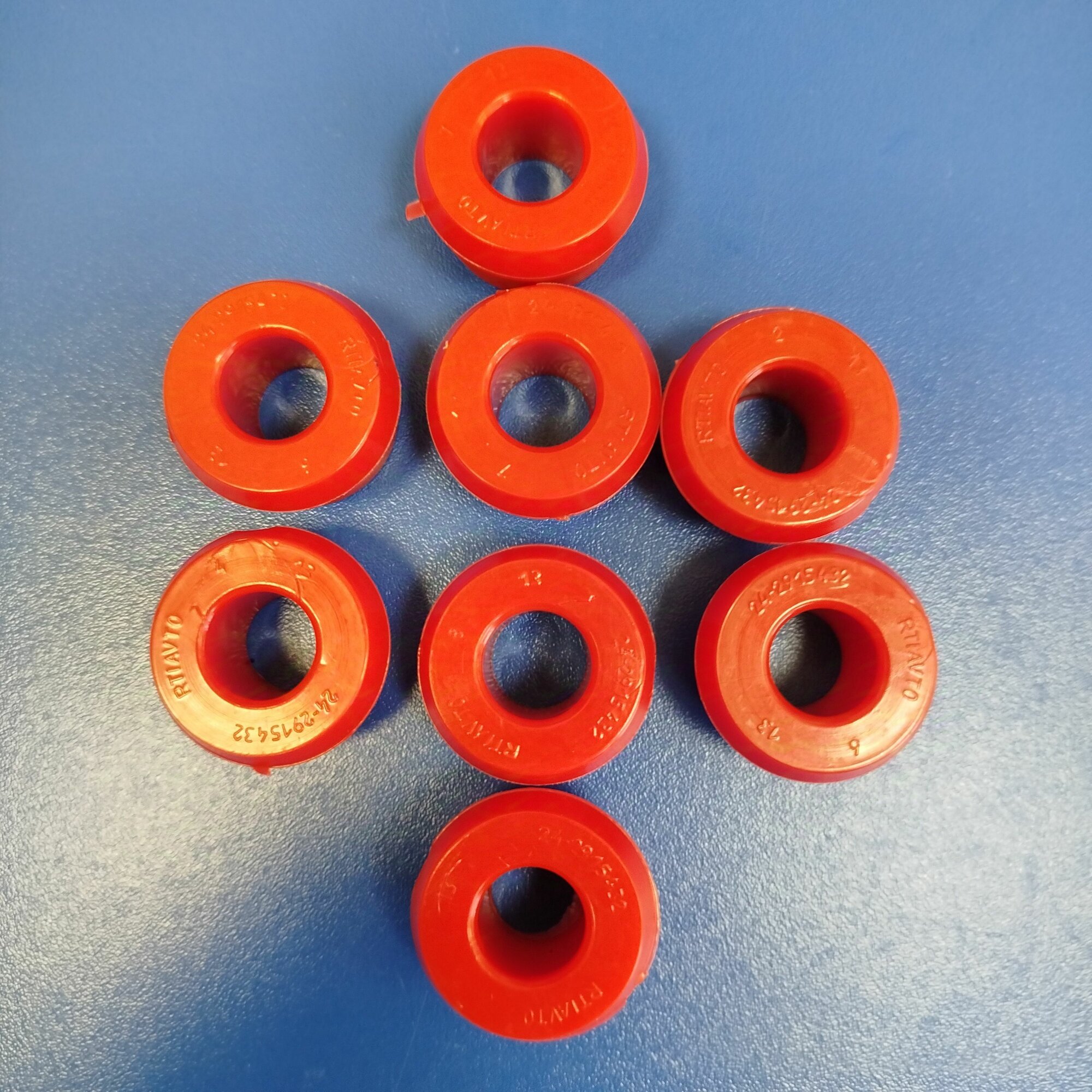 Втулки амортизатора "CS20" для автомобилей Волга, ГАЗель, УАЗ полиуретан красный DRIVE (8шт) (24-2915432)