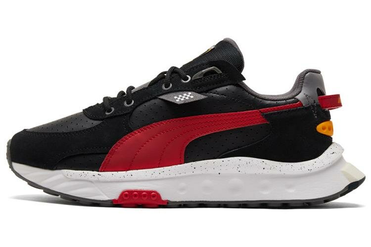 Кроссовки Wild Rider Scuderia Ferrari