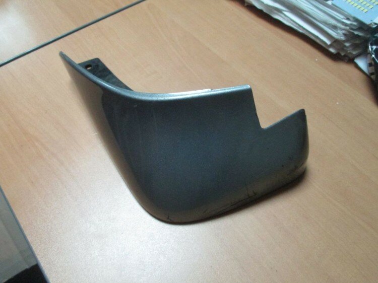 Брызговик передний левый F38553BA0A Ниссан Тиида N17X с 2011г NL02BC42011A