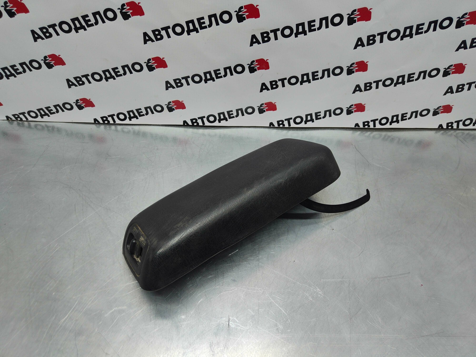 Подлокотник Mazda Capella GV8W 1995 г.в