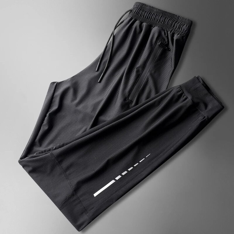 Брюки спортивные