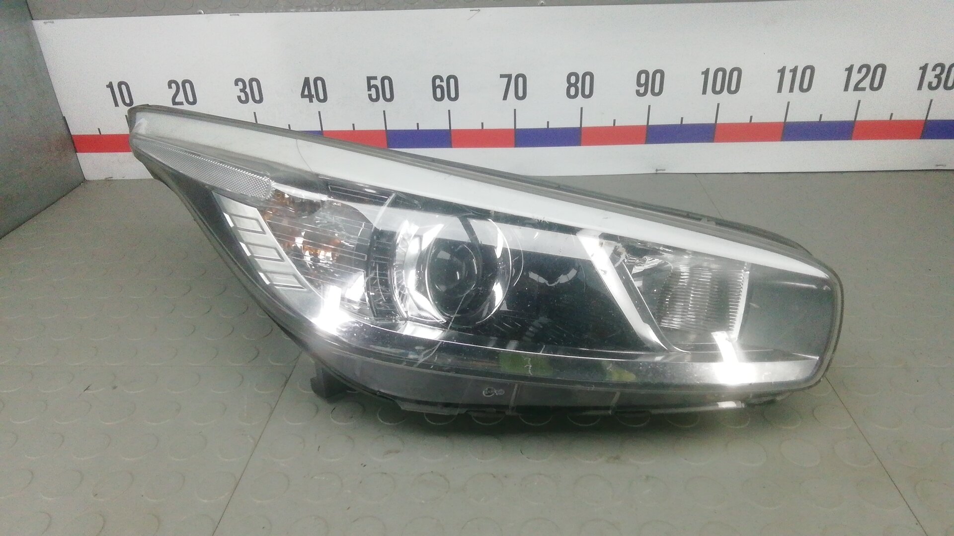 Фара правая KIA CEE'D 2 (JD), Номер 92102A2040