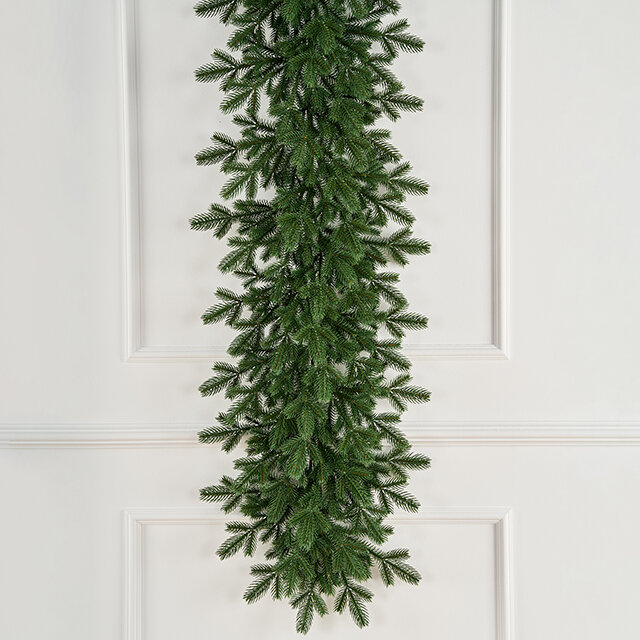 Хвойная гирлянда Византийская 150*35 см, литая 100%, Max Christmas, ГВЗ35