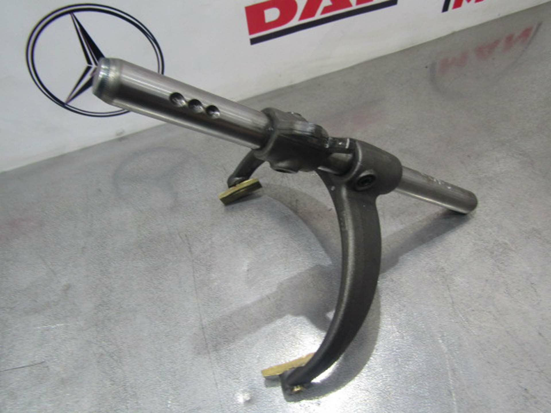 Вилка переключения передач КПП GR875R SCANIA P, G, R