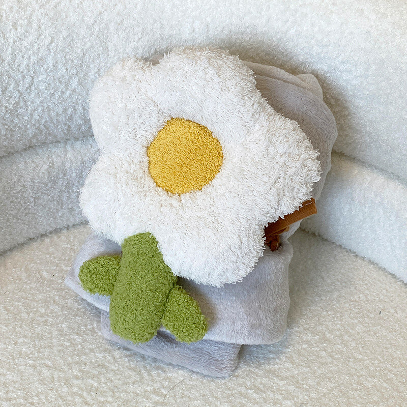 Blanket delightful short plush floral blanket ideal for accompanying air conditioning at home white