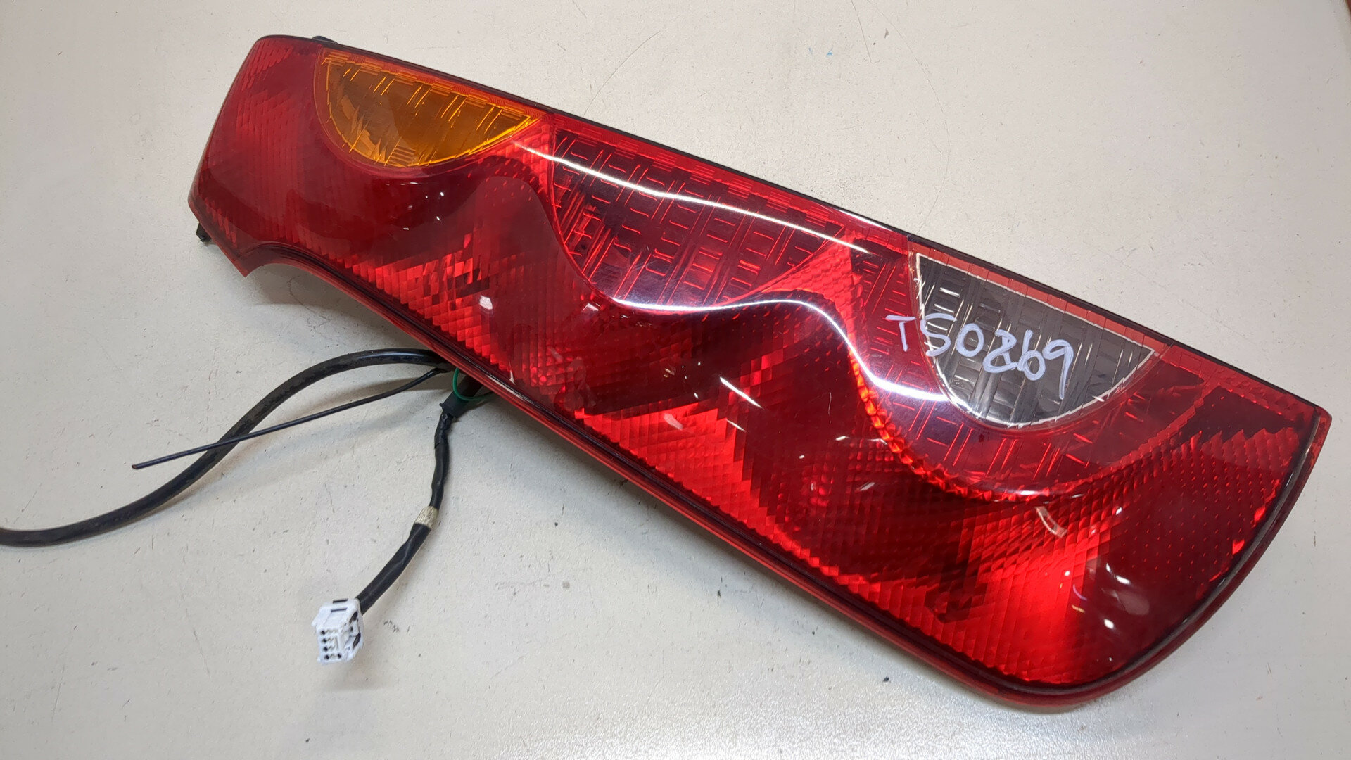 Фонарь (задний) левый Nissan Note E11 Б/У