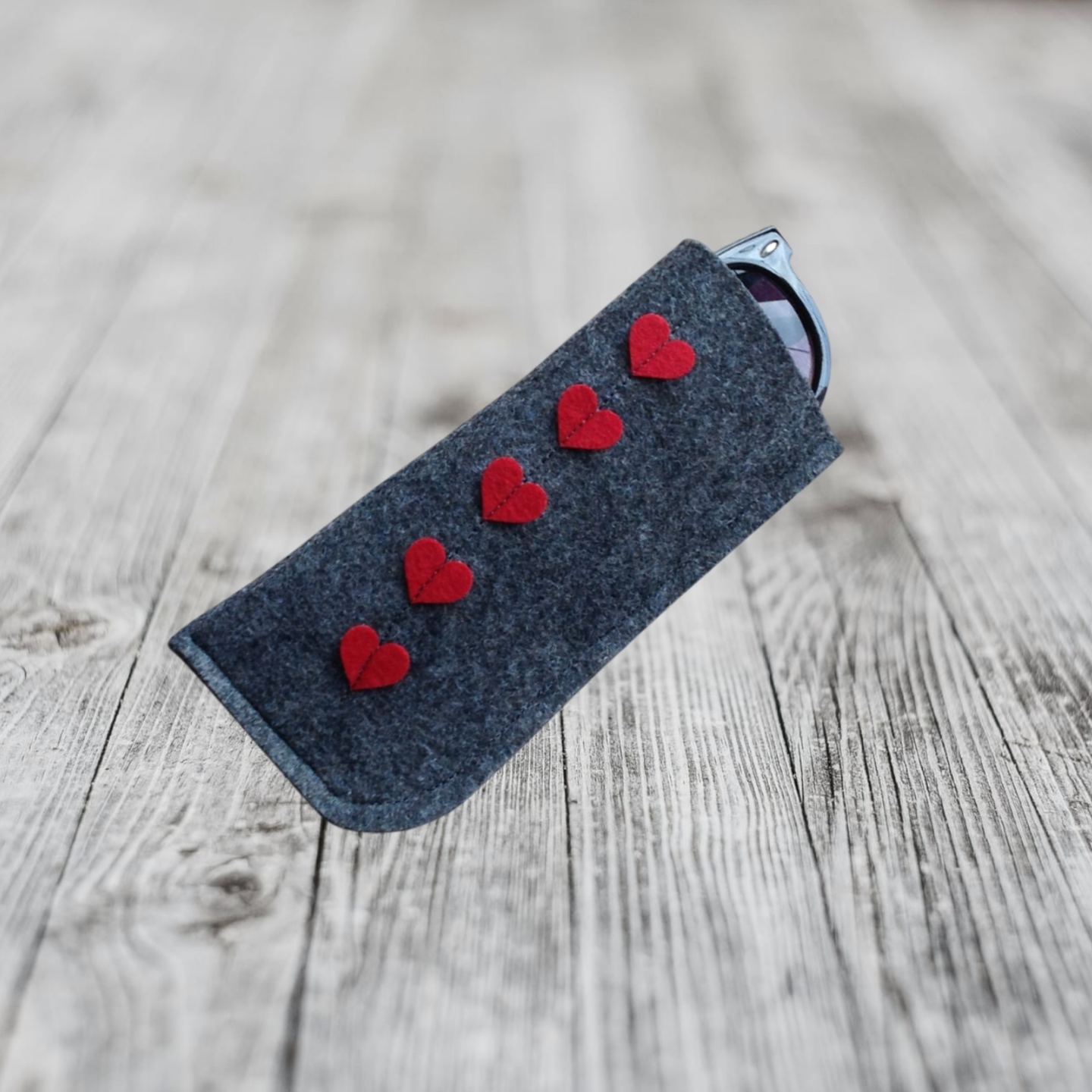 Чехол для очков мягкий, очечник, "Сердца", фетр, ручная работа, серый графит