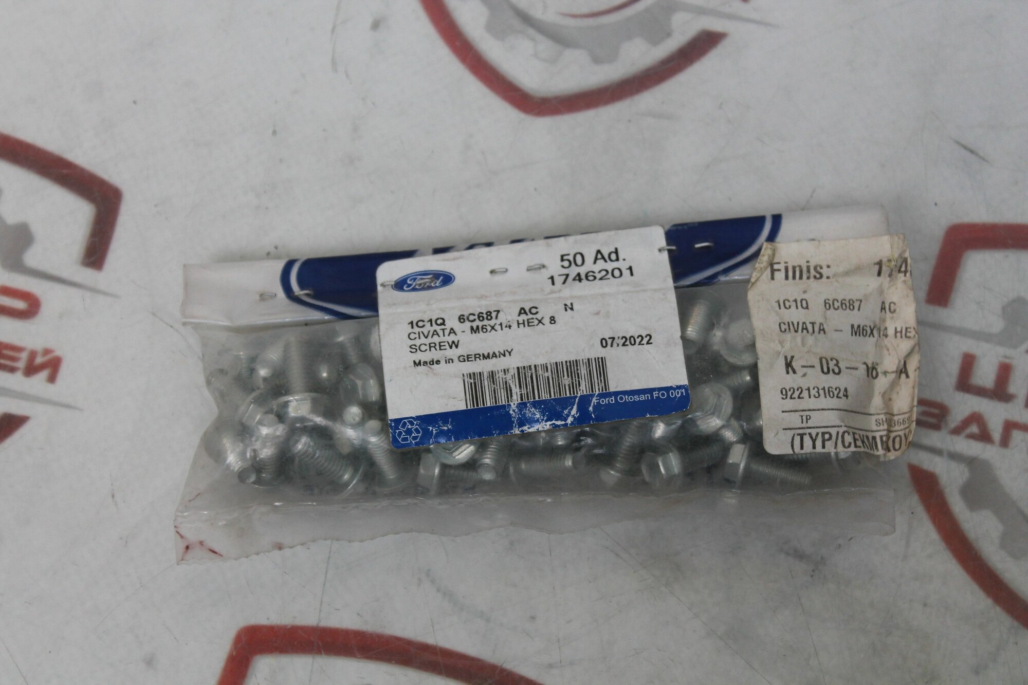 Болт заднего фланца коленвала FORD 1746201