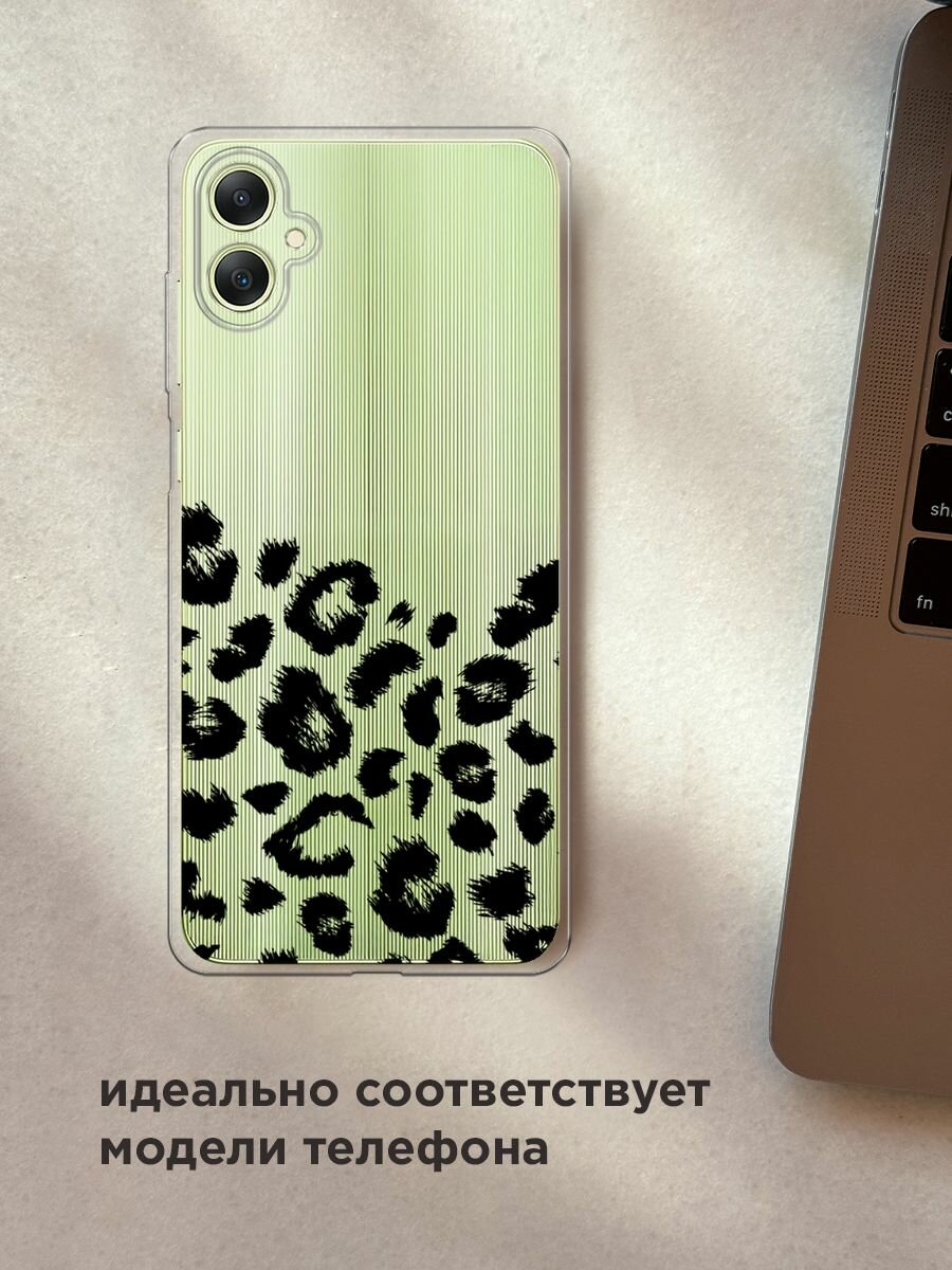 Чехол на Samsung Galaxy A06 / Самсунг Галакси А06 с принтом "Окрас леопарда фон черный", прозрачный — фото 1