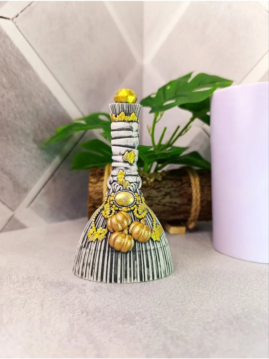 Силиконовая форма "Веник с тыквами"