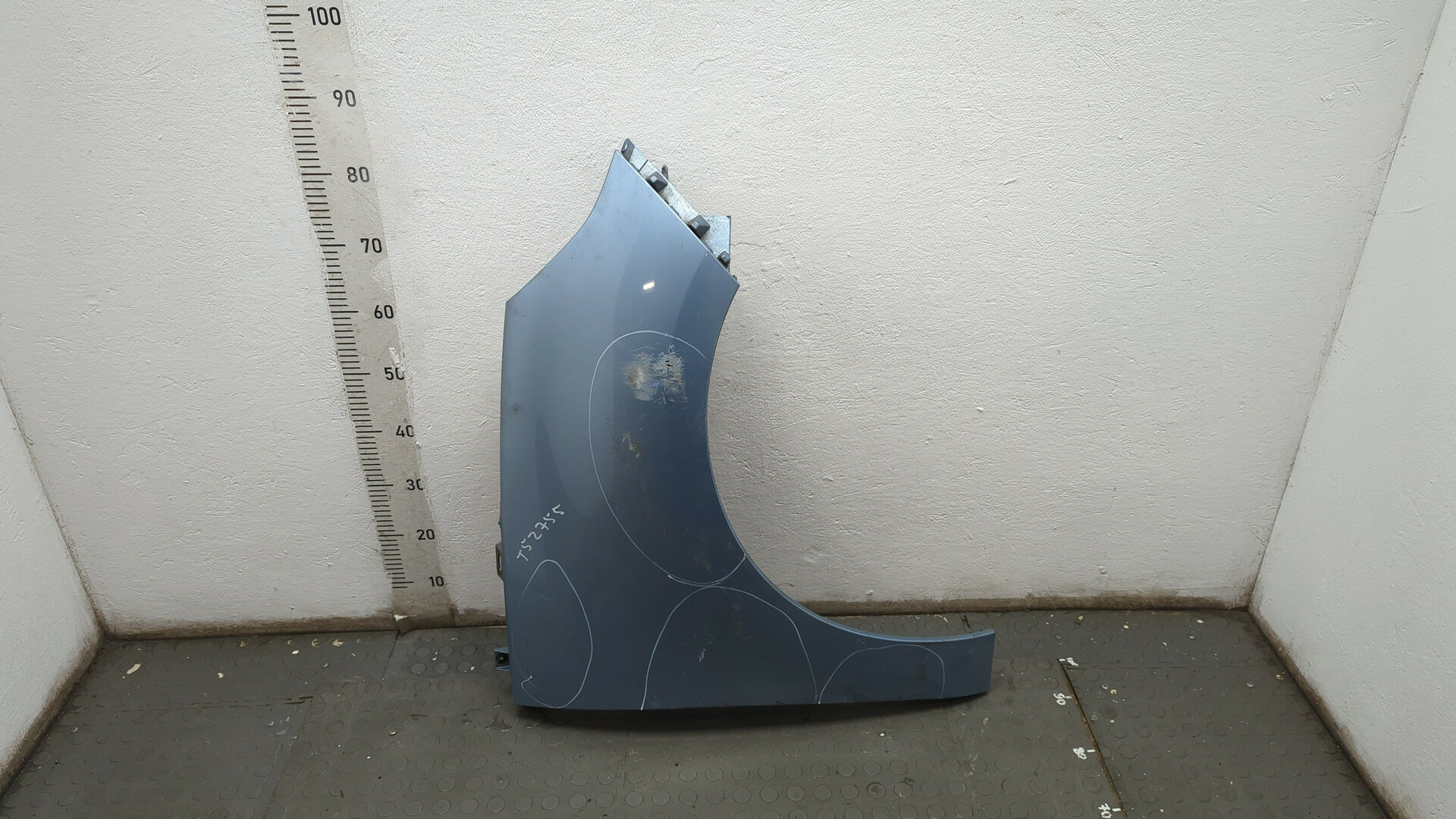 Крыло правое переднее Renault Scenic Б/У