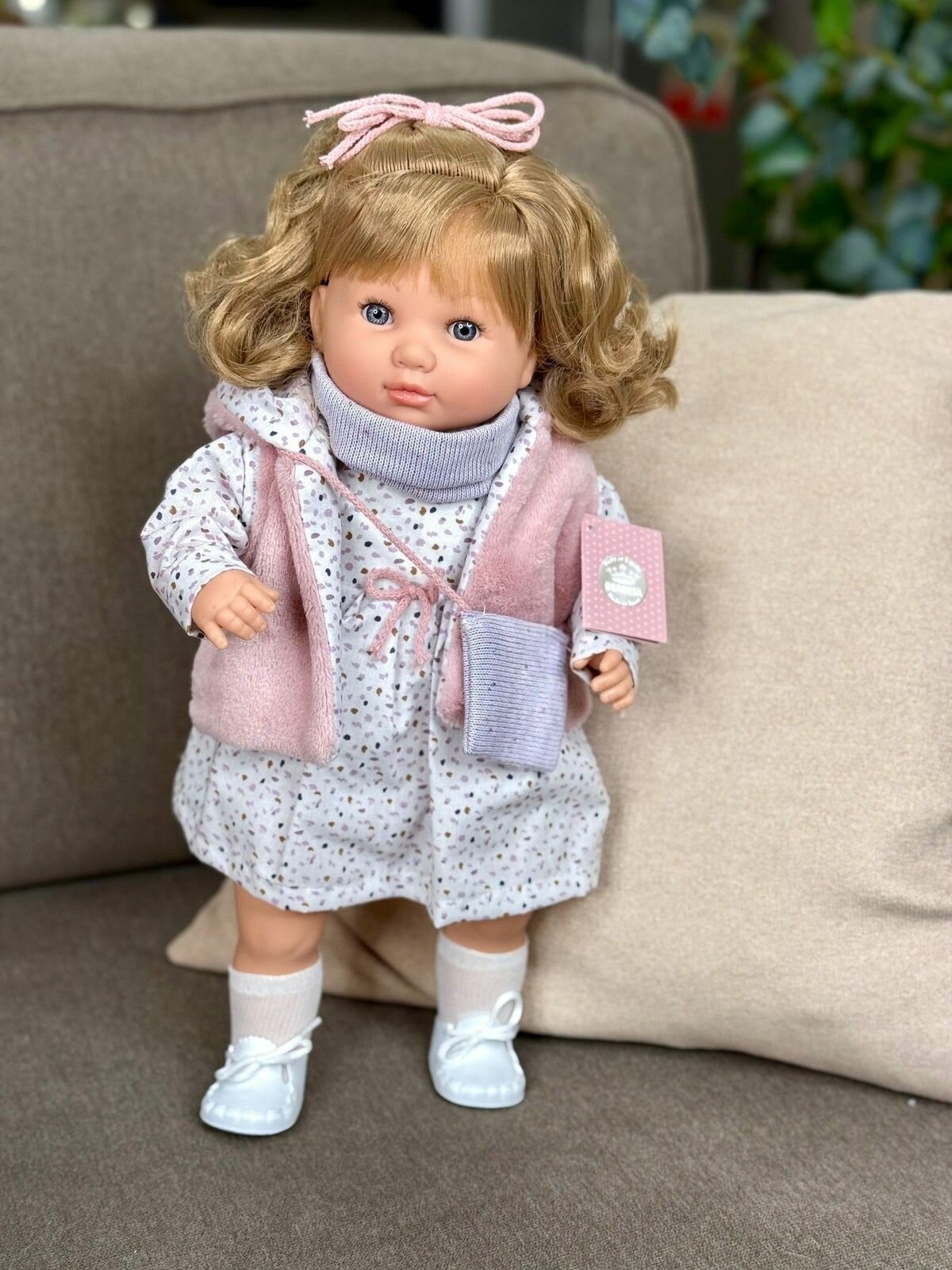 Кукла Berbesa мягконабивная 42см Sandra