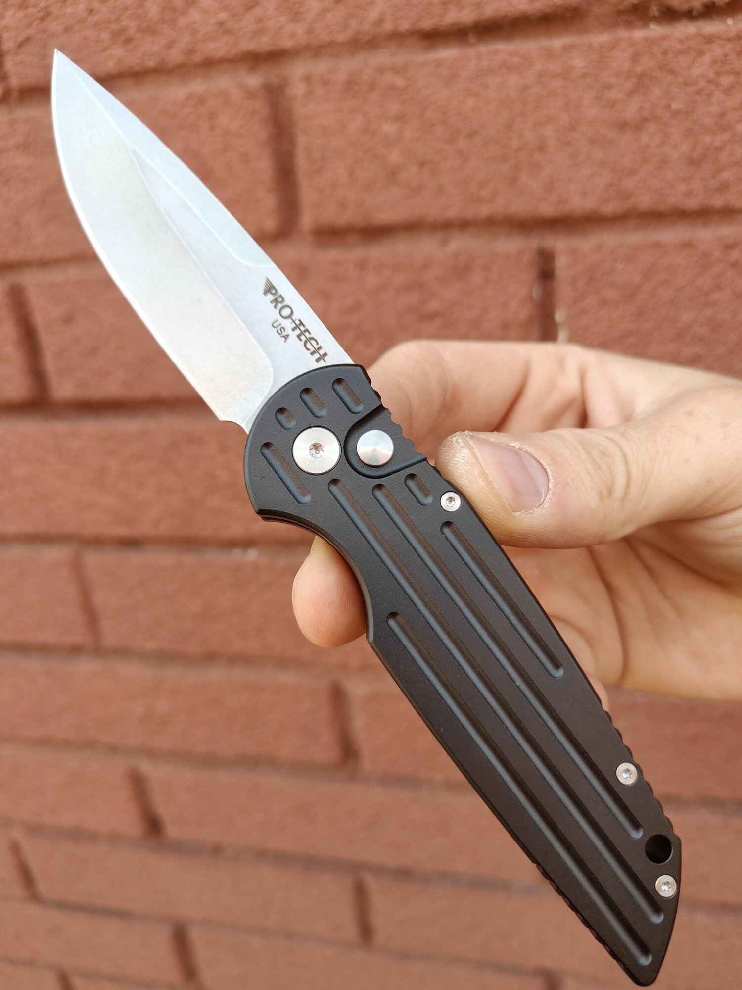 Складной нож PROTECH длина лезвия 8.2см