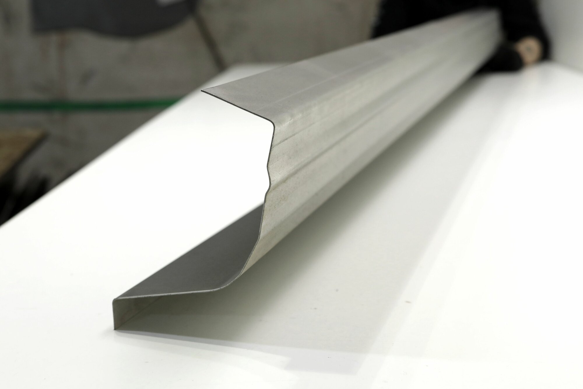 Порог ремонтный левый + усилитель для Toyota Mark 2 90 (Тойота Марк 2), оцинкованная сталь (цинк) 1 мм