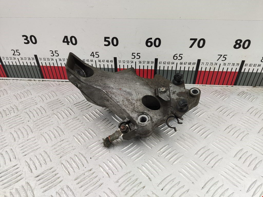 Кронштейн (крепление лапа) двигателя BMW 3-Series (E90/E91/E92/E93) 22116775041 арт. 1708595