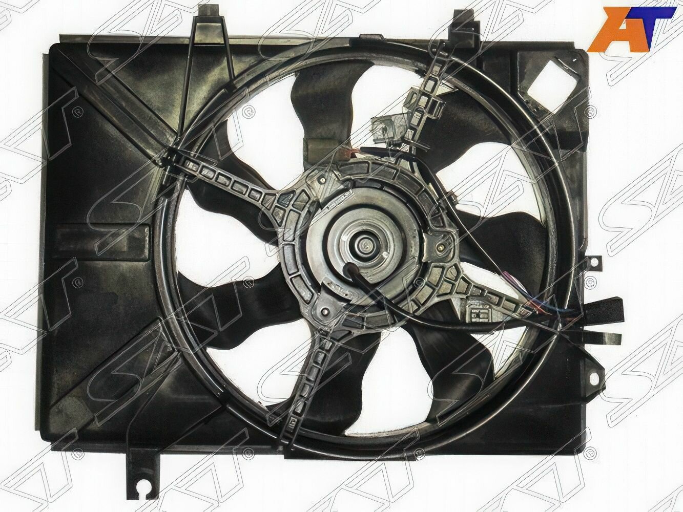 Диффузор радиатора в сборе с вентилятором для Хендай Клик, Гетц, TB арт STHN352010 SAT