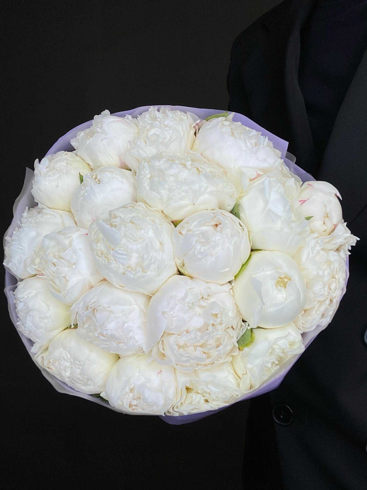 21 пион (пион 21 шт.), высота букета 40 см, ширина букета 20 см