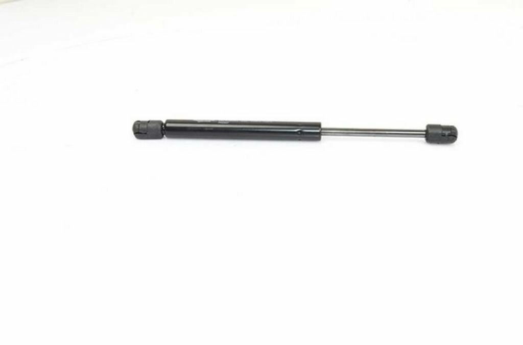 Амортизатор капота для БМВ 3 арт BSG15980017 BSG AUTO PARTS