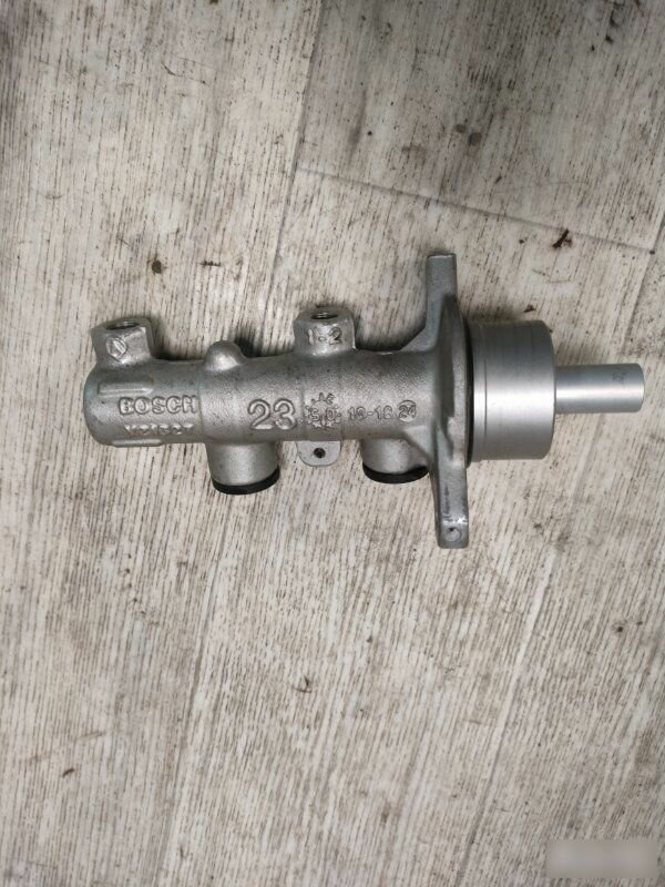 Главный тормозной цилиндр Opel Meriva A Z16XE 2005 Б/У с пробегом