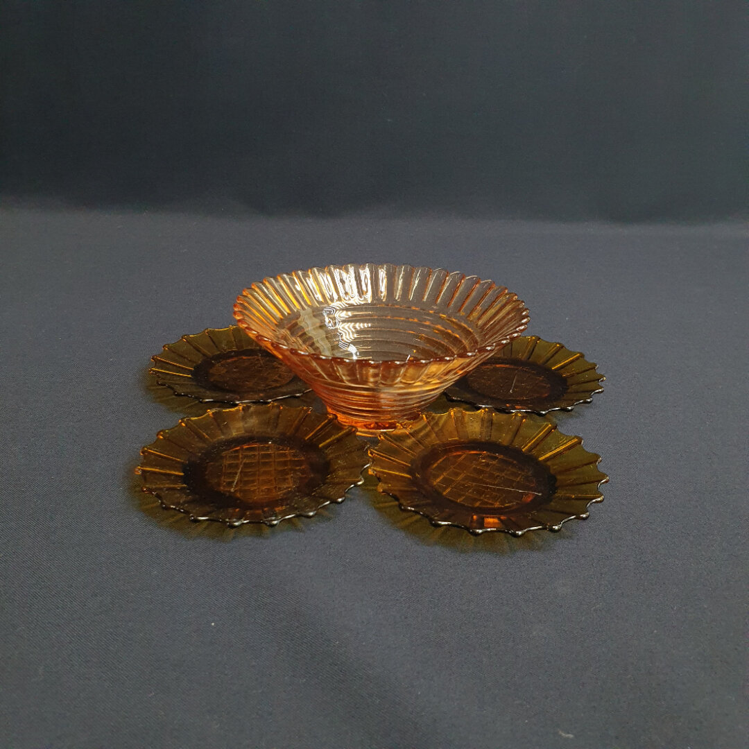 Набор креманок - розеток для варенья 5 шт, стекло карамельное. Винтаж, СССР.