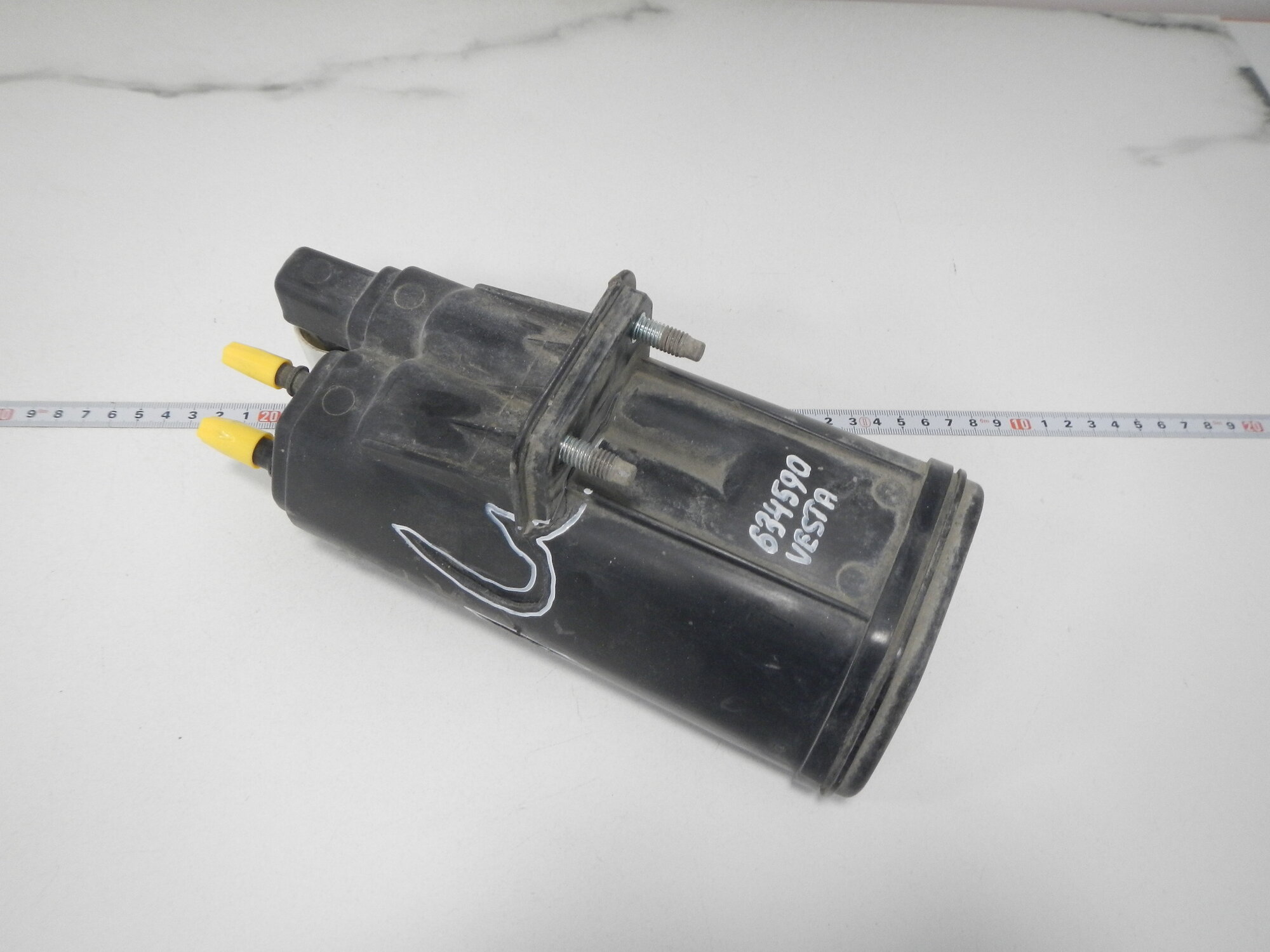 Б/У Абсорбер (фильтр угольный), ВАЗ (VAZ)-LADA VESTA (веста) LADA VESTA (Веста) Трещины на корпусе. 634590 LADA арт. 845...